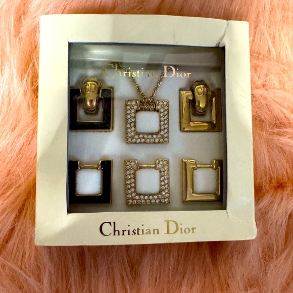 Dior | Jewelry | Christian Dior Gold And Black Jewelry Set | Poshmark